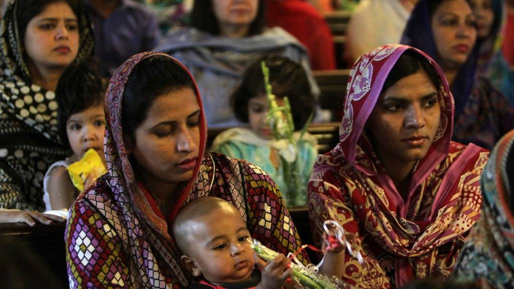 Pakistan Facing Population Explosion | The Message by Yan Vana